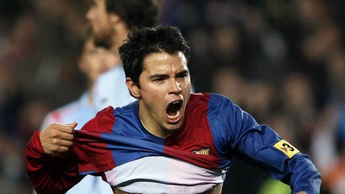 Saviola hizo otro gol y el Barcelona es único líder