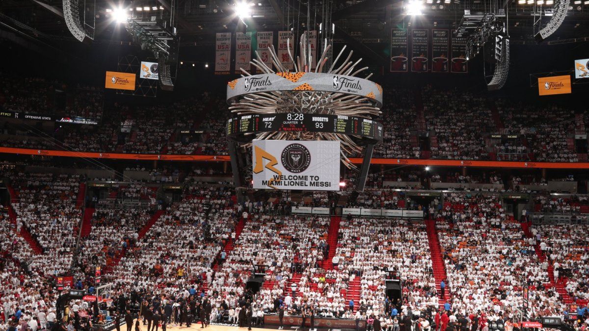 Revolución en Miami: la bienvenida a Lionel Messi en la final de la NBA