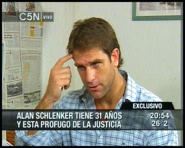 Alan Schlenker, rodeado: si se presenta ante la Justicia quedará preso ...