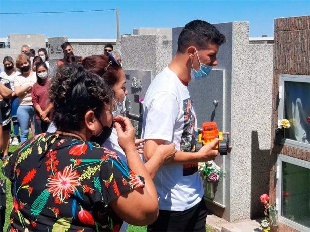 Cristian Dupuy, el padre de Lucio: Le arrebataron la vida y tienen que ... Cristian Dupuy, el padre de Lucio: Le arrebataron la vida y tienen que ...