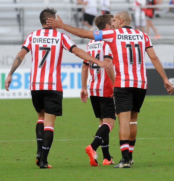 Con la vuelta de Verón, Estudiantes ganó en su segundo partido de la ...