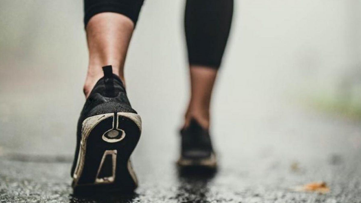 Caminar descalzo puede ser muy beneficioso para la salud