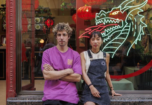 Las primeras fotos de Envidiosa, la serie de Netflix con Griselda Siciliani y Esteban Lamothe