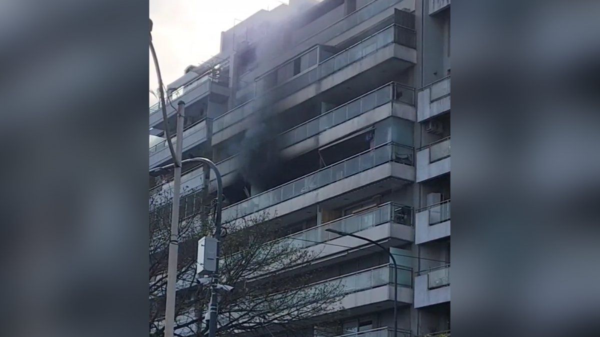 Incendio en un edificio en Palermo: los vecinos fueron evacuados