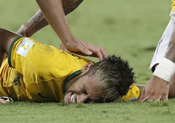 Neymar Se Fracturó Una Vértebra Y Se Queda Afuera De La Copa